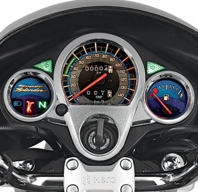Hero Super Splendor Bike Image