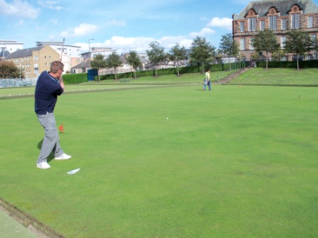 The Ham and Egger Files: Minigolf Putting Green at Powderhall Bowling ...