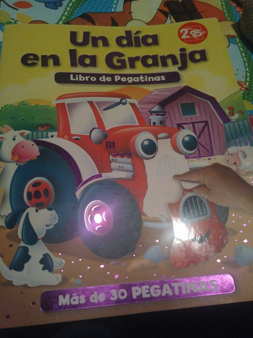 Un día en la granja. Libro de pegatinas - Cuentos de Amatxu