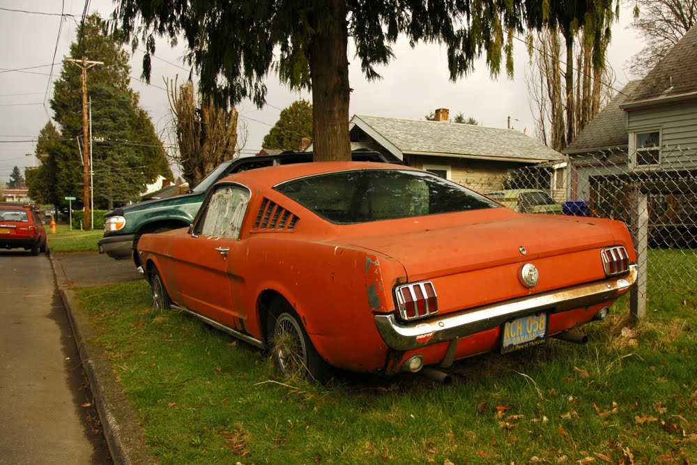OLD PARKED CARS.: 1966 Ford Mustang.
