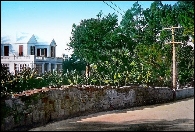 50 Rare Color Photographs Capture Everyday Life in Bermuda in the 1930s ...