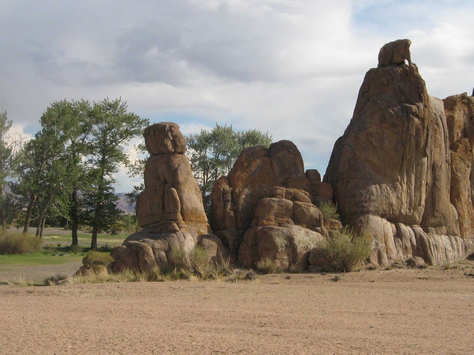 ГУРВАН ЦАГИЙН АНИР: увс аймаг