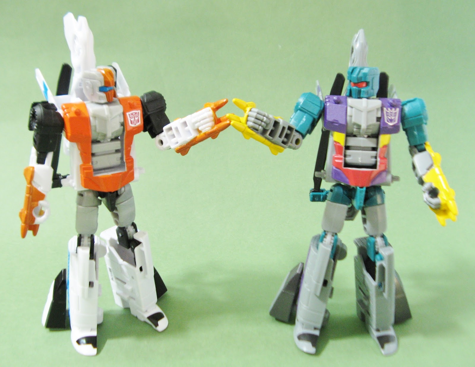 Transformers Generations Combiner Wars Deluxe class DECEPTICON VORTEX ...