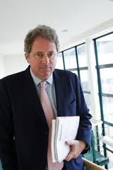 Justin's Amazing World At Fenner Paper: Toby Marchant exits Paperlinx