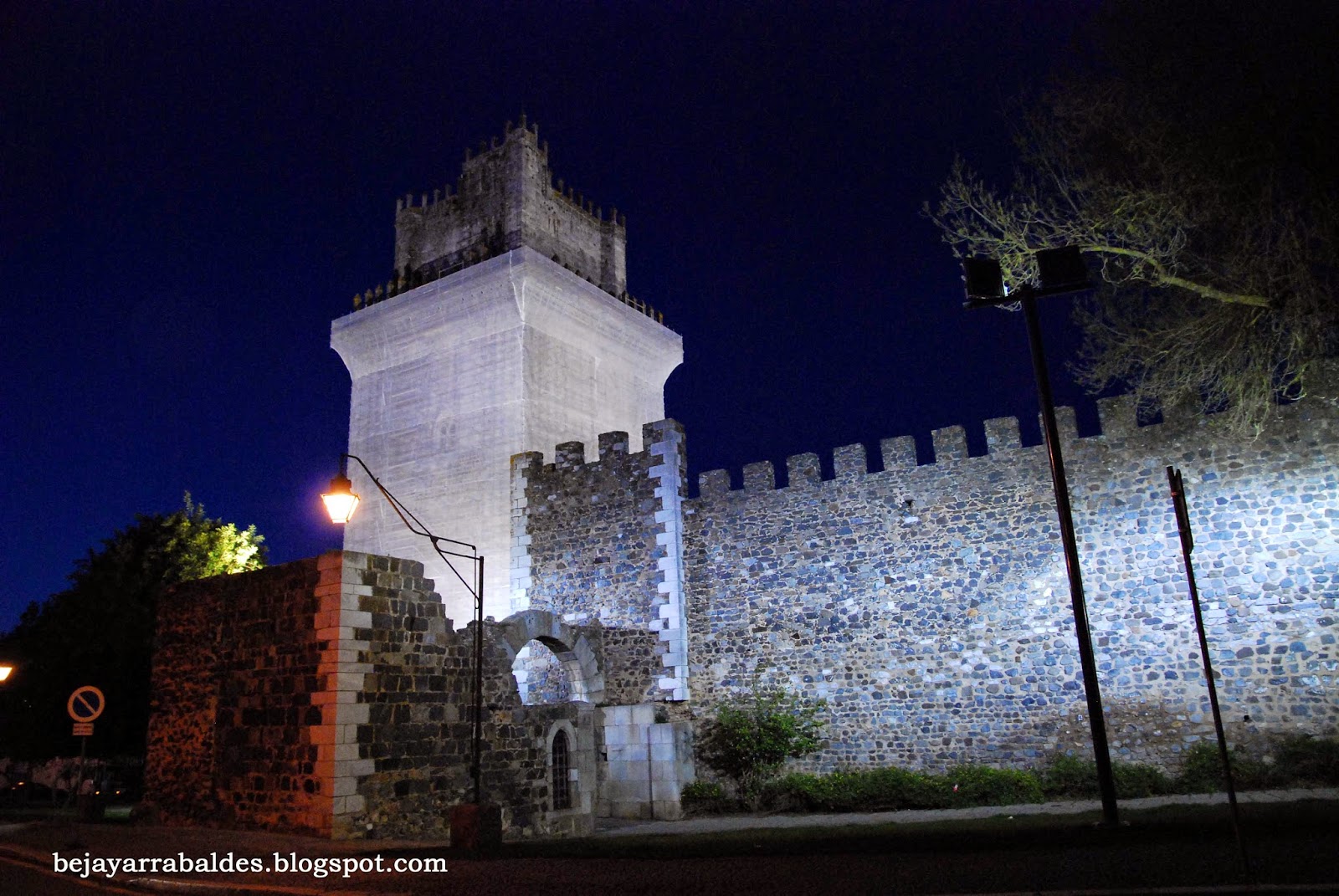 Beja y Arrabaldes: Castelo de Beja - 2015 - Estrutura de suporte do ...