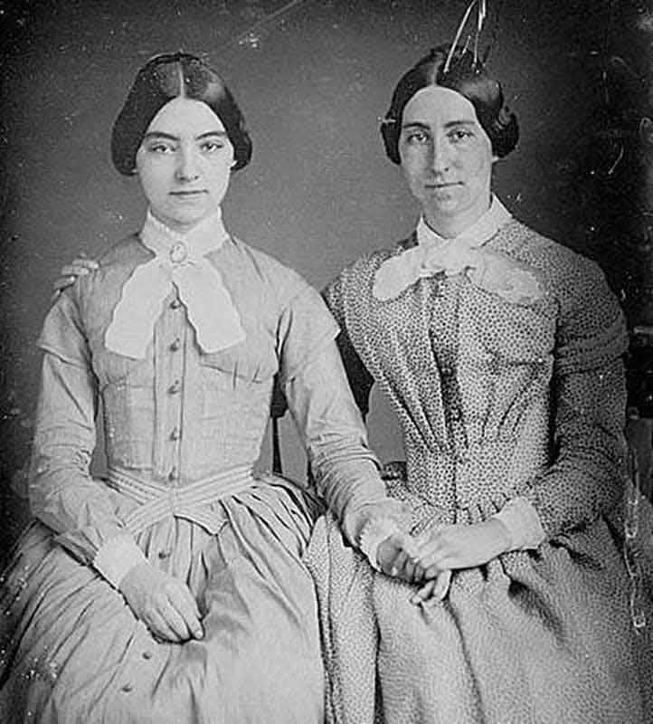 Maggie's Costume Wardrobe: Plaid 1840s gown