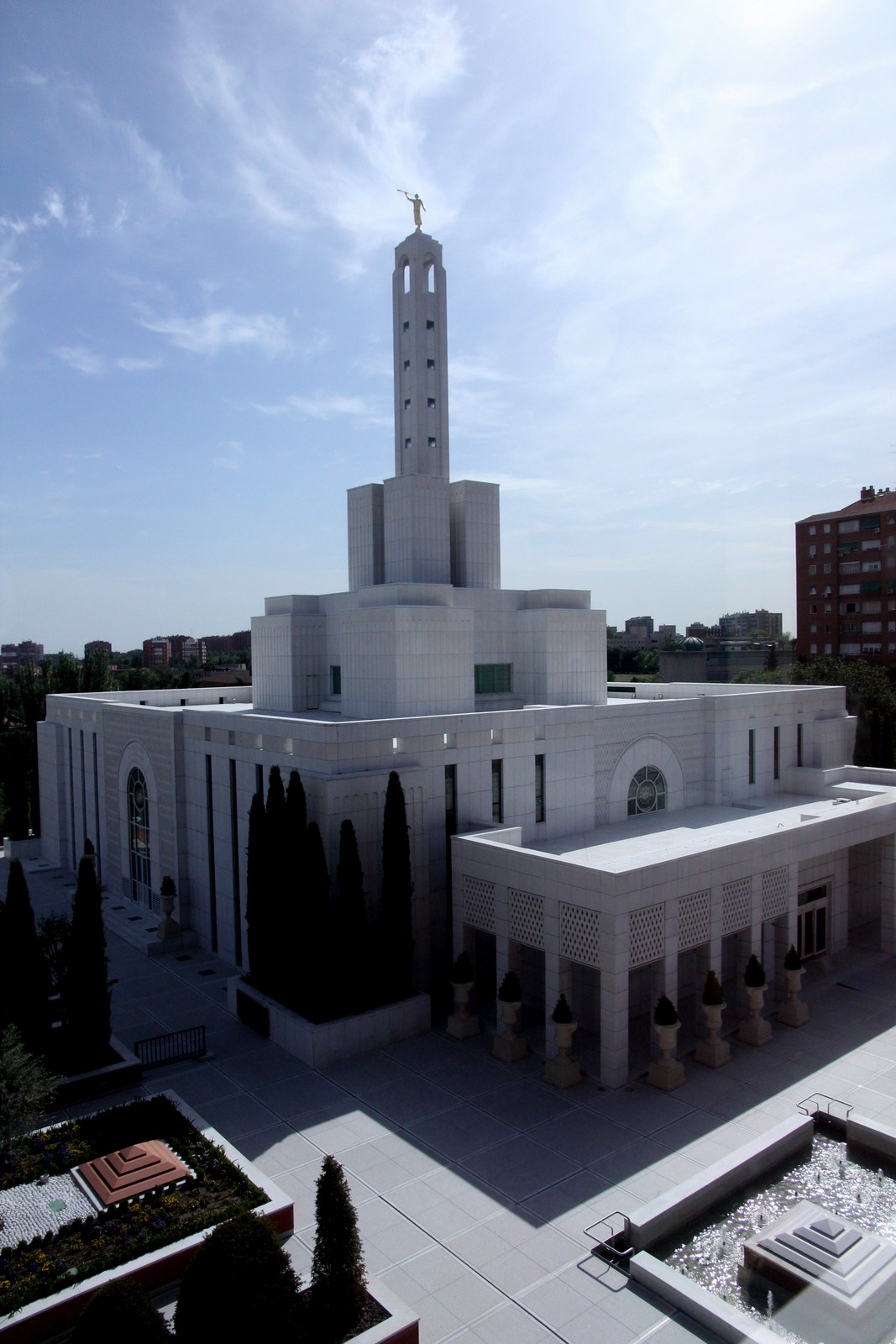 LDS Missionary Couple in the Madrid Spain Temple: Photos of the Madrid ...