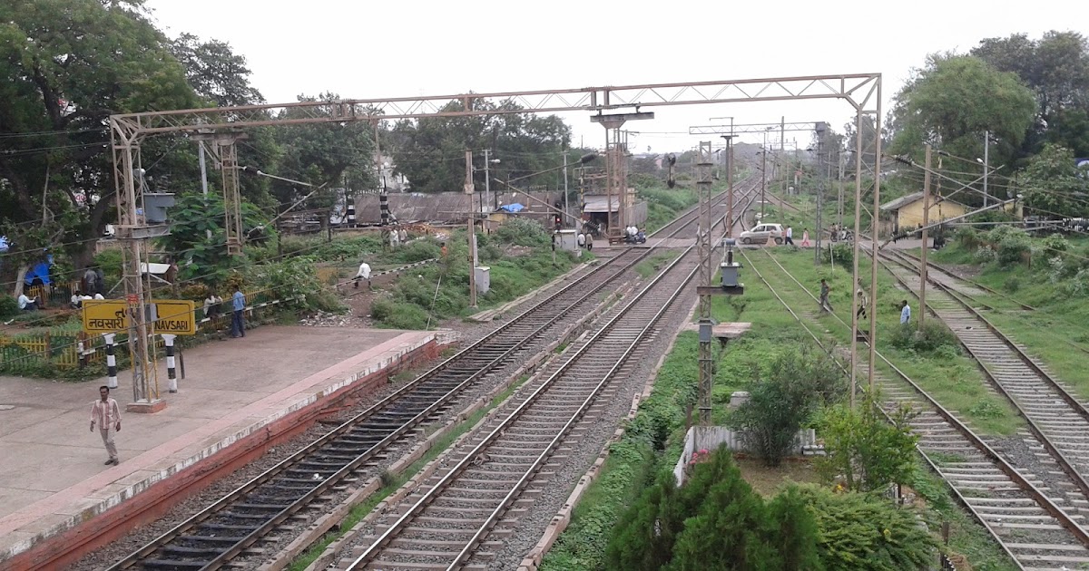 Navsari: Navsari Station