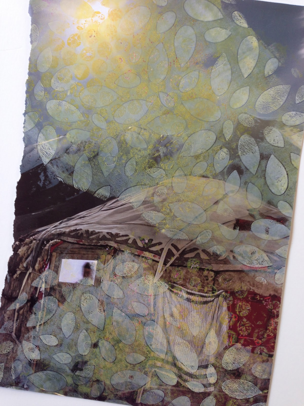 Playing With Paint: GELLI PRINTING ON MAGAZINE PAGES