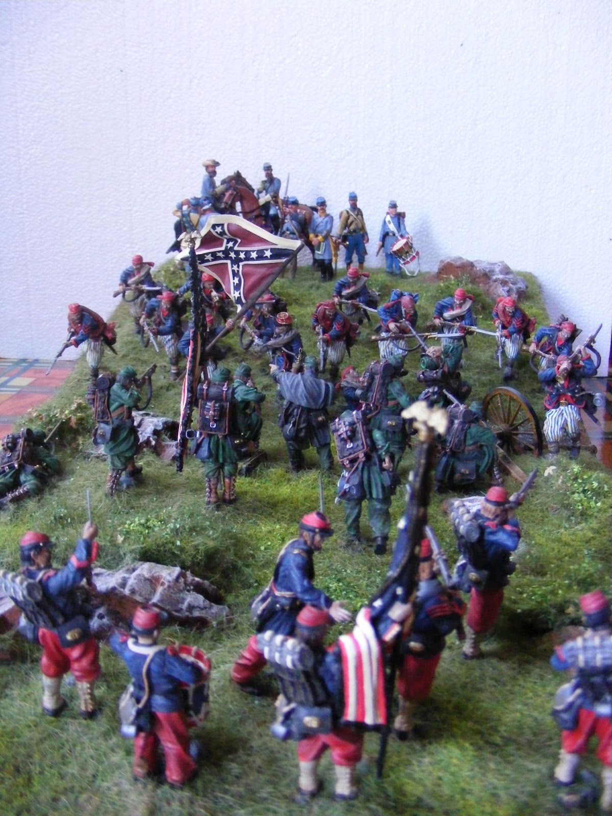 Terrain and Toy Soldiers: Toy Soldier displays part 2