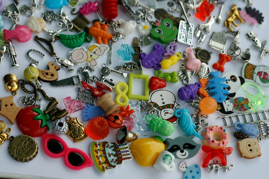 TomToy : Small mixed trinkets 2017