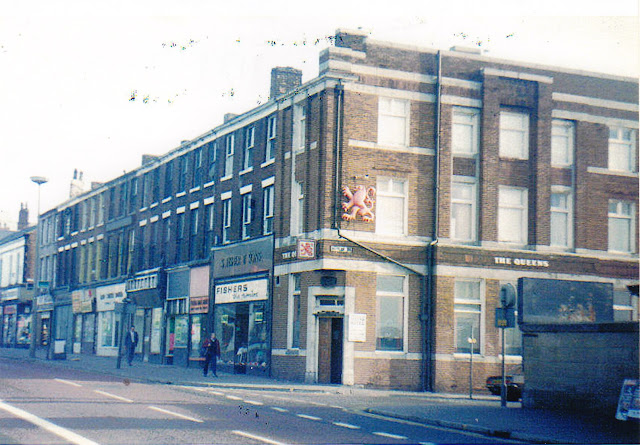 PRESTON'S INNS, TAVERNS and BEERHOUSES: QUEEN'S HOTEL, Butler Street
