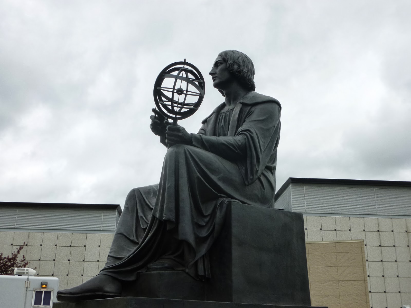 Photo-ops: Statue of Historic Figure: Nicolaus Copernicus - Montréal ...
