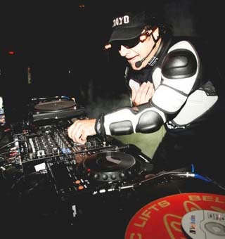 Ídolos Pop - Cultura Diputación de Valencia: Chimo Bayo, Alberto Añón y ...