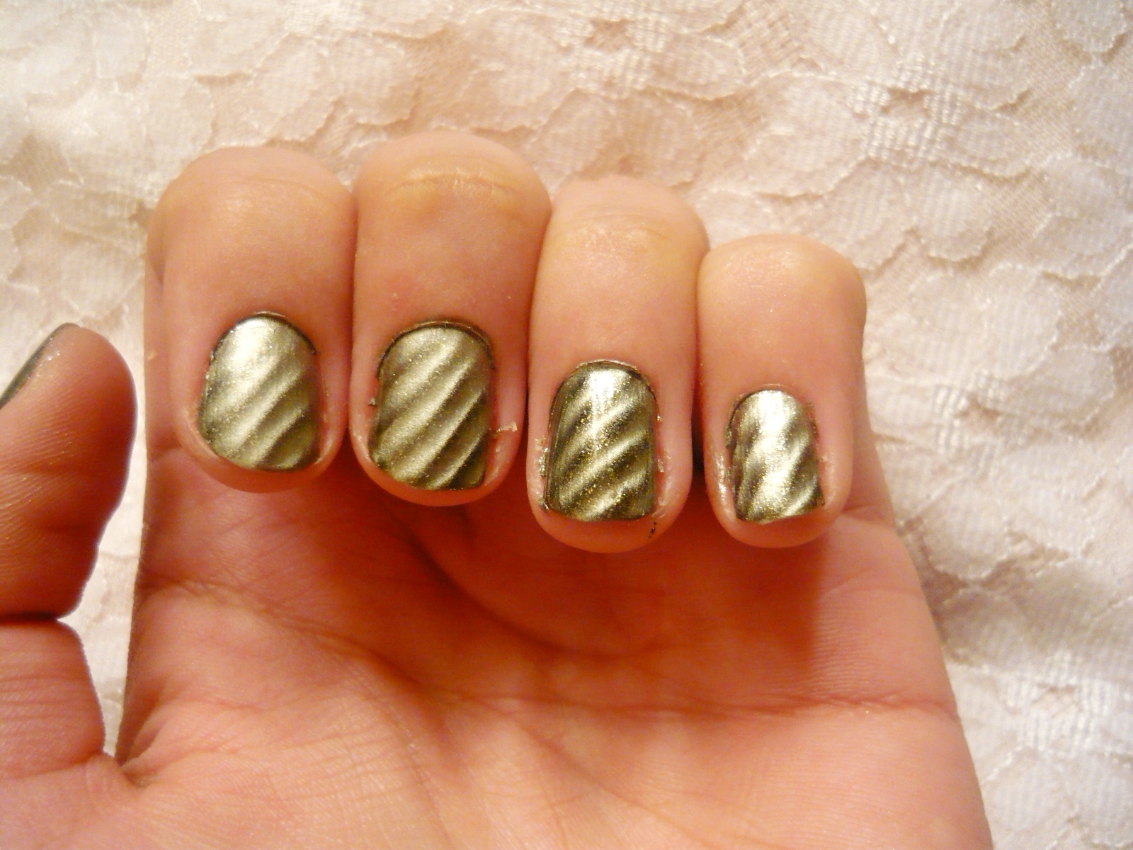 Review: Oja magnetica Flormar