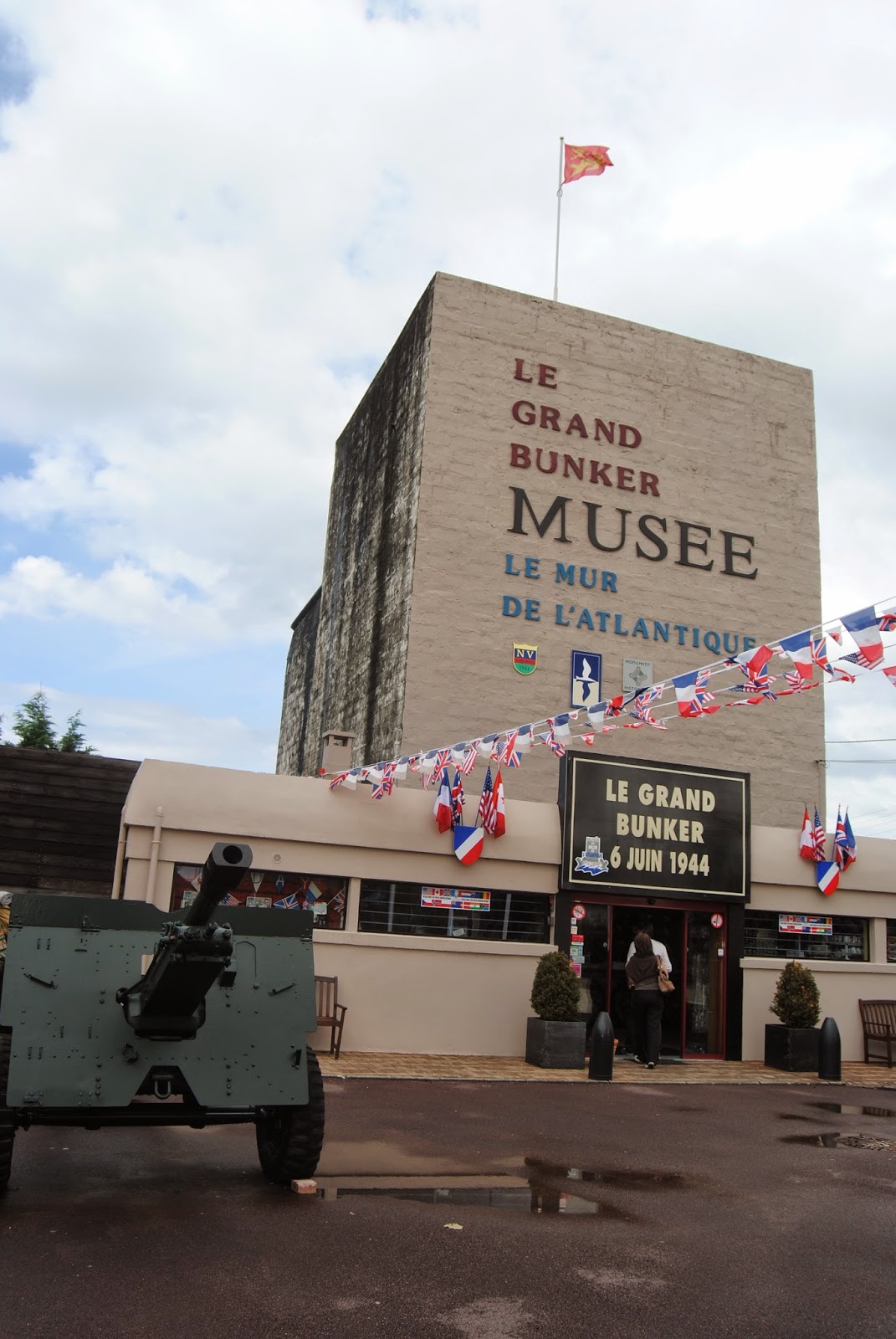 On the Go with Griffin: NI Photowalk - The Grand Bunker Museum