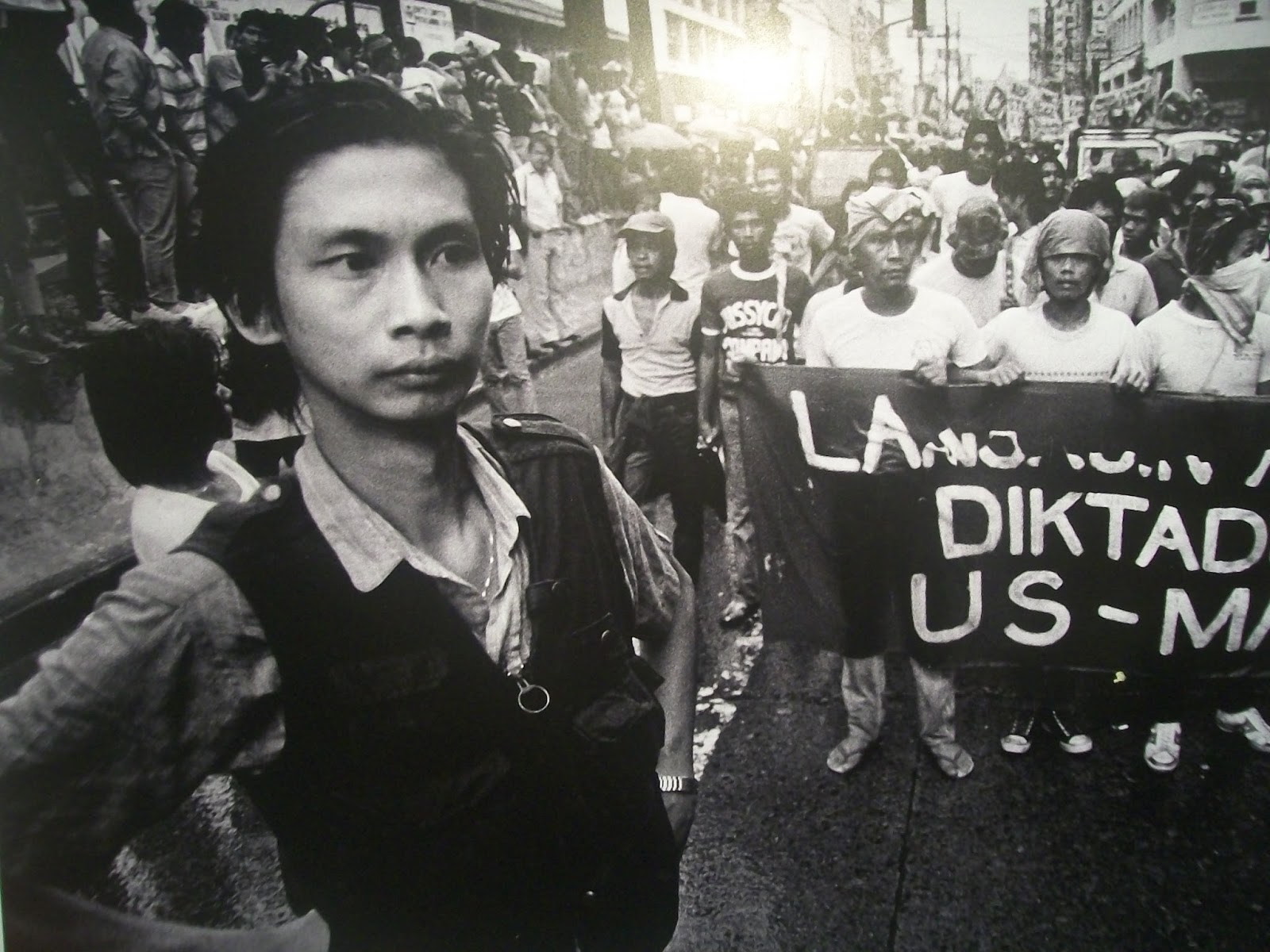 Lean Alejandro (1960-1987): Rebolusyonaryong Intelektwal, Lingkod ng ...