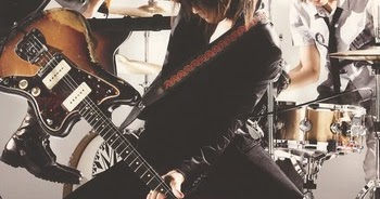 Cameron Mack's Music Heaven : Kelun Chu Bura Review