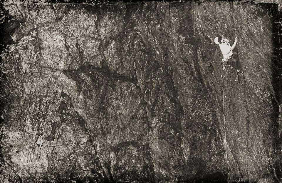 Footless Crow: Whisper the Wind