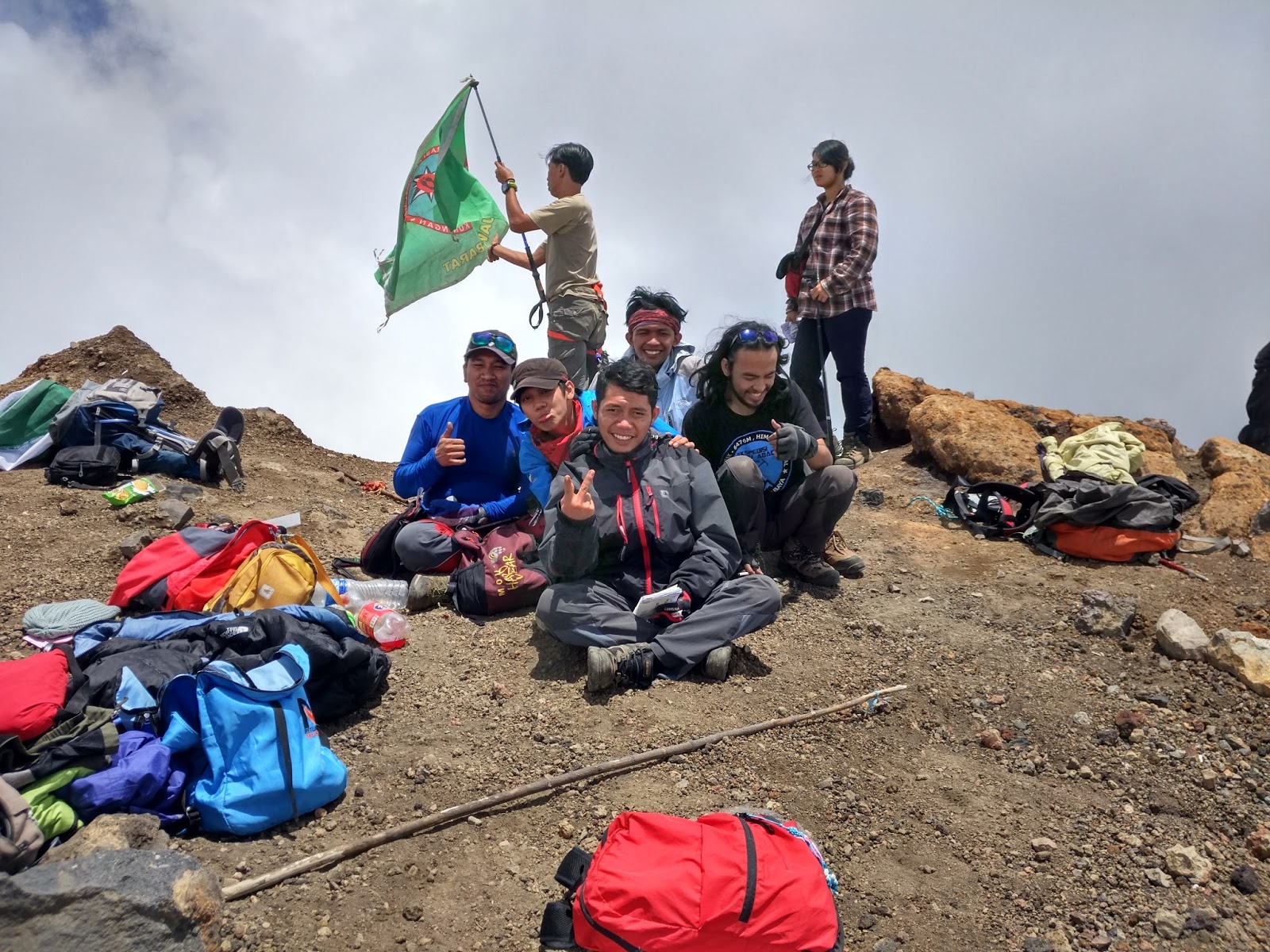 Pendakian Gunung Raung via Kalibaru - VOLCANOTE INDONESIA