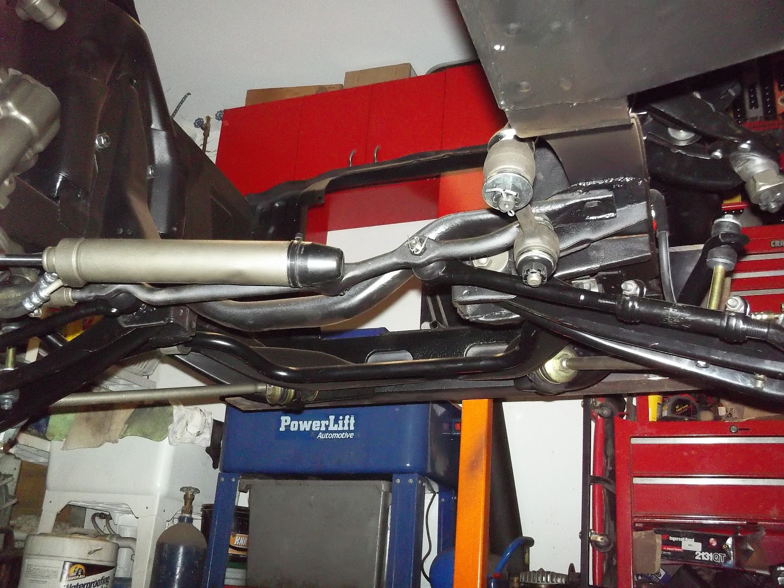 1969 Mustang Restoration: Pictures of the Painted Chassis