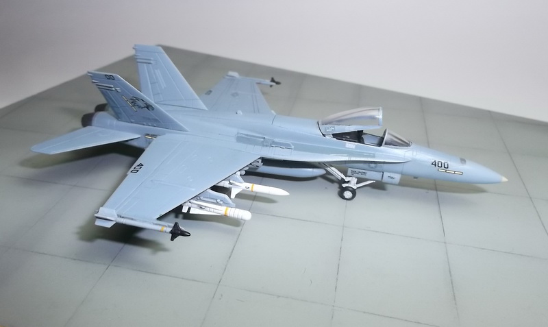 Thailandscale144: F/A-18C US.NAVY "CHIPPY HO!!!" VFA-195 ' 2002