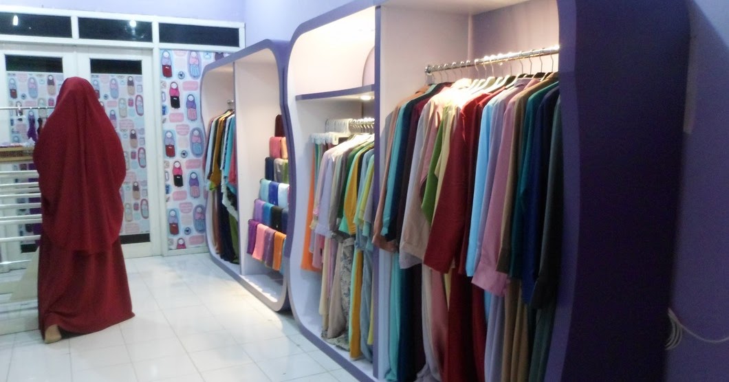 Etalase Display Pakaian Wanita Muslim Hijab Kerudung Gamis Semarang ...