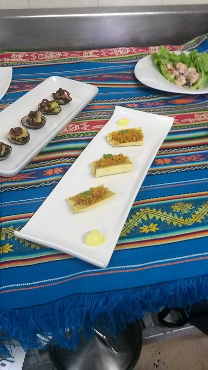 Cocina Ecuatoriana II: TIGRILLO SAL PRIETA CONCHAS ASADAS