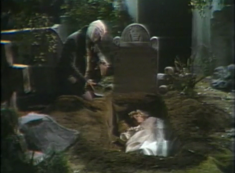 Shadows on the Wall: An Online Dark Shadows Fanzine: The 1795 Flashback