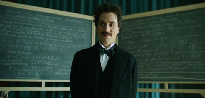 GENIUS - ALBERT EINSTEIN [EPISODIO 05] [TEMP. 01] [ESPAÑOL] - humbertothen®