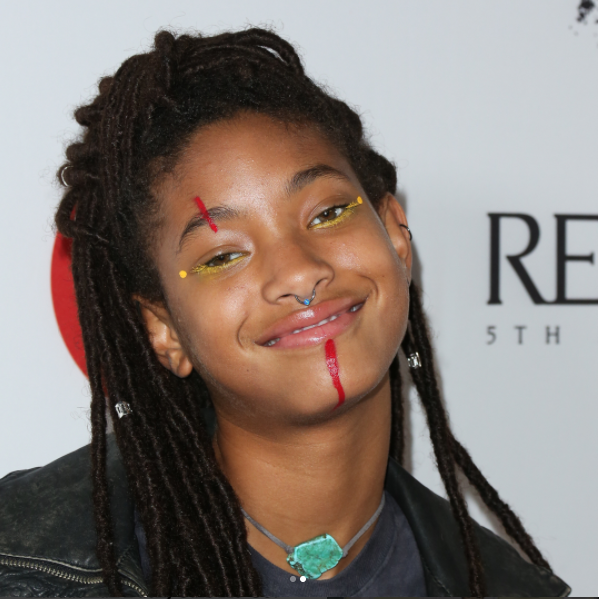 Latest Updates: Willow Smith's bizzare makeup has people talking