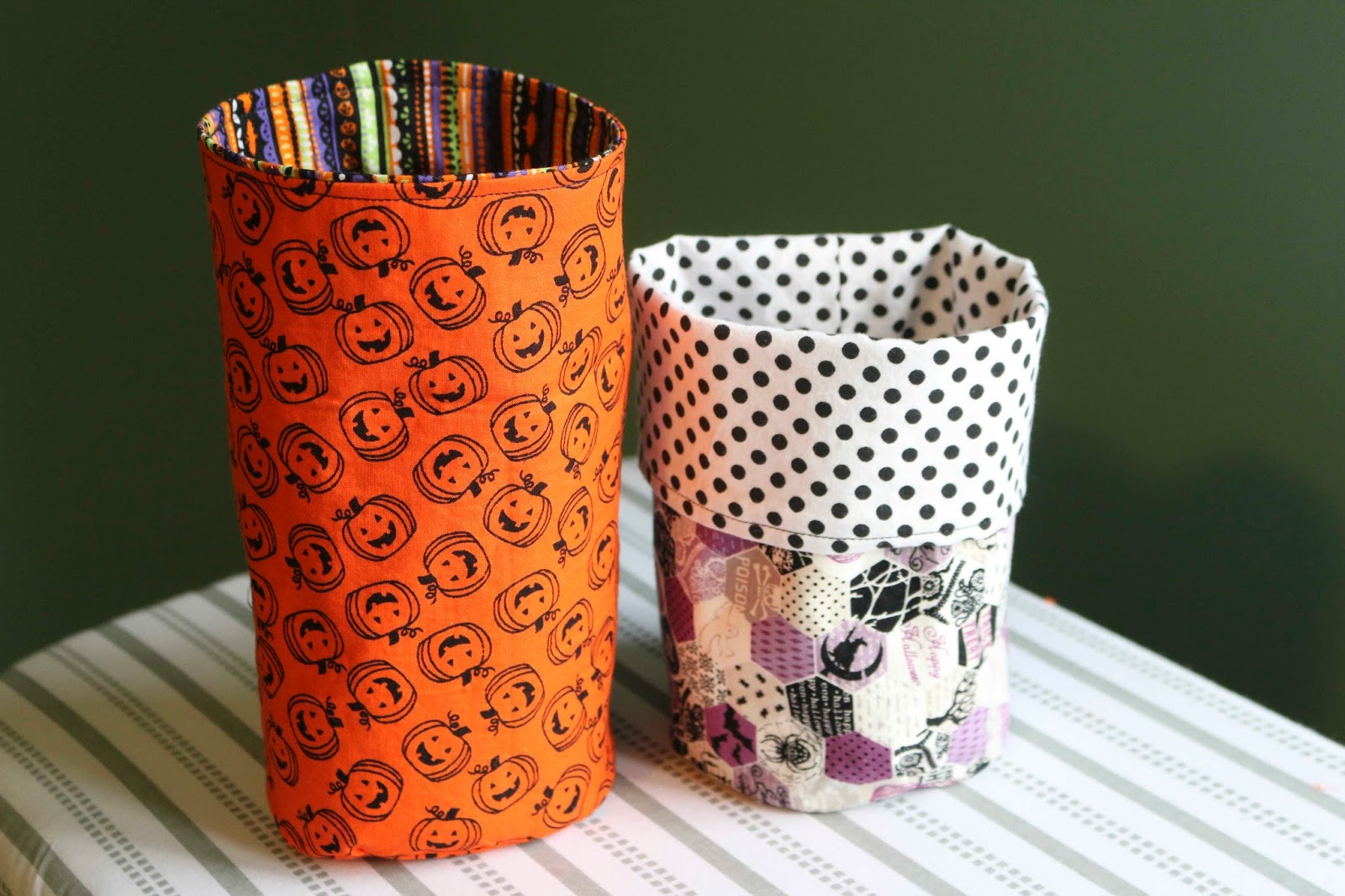 ChemKnits: Two Side Fabric Pencil Holders