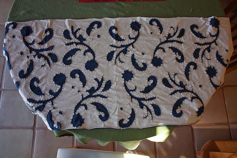 Sew long, Cowgirl!: Table runner a la Alabama Chanin