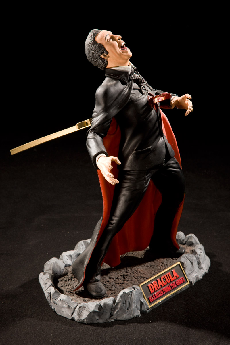 Todo El Terror Del Mundo: Dracula Vuelve de la Tumba (Dracula Has Risen ...