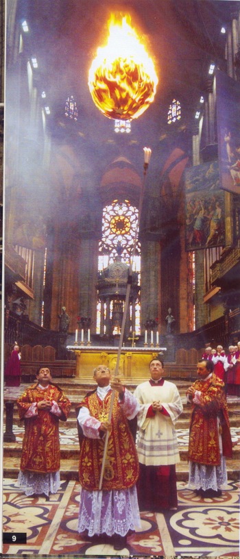 New Liturgical Movement: The Lighting of the "Faro" in the Ambrosian Rite