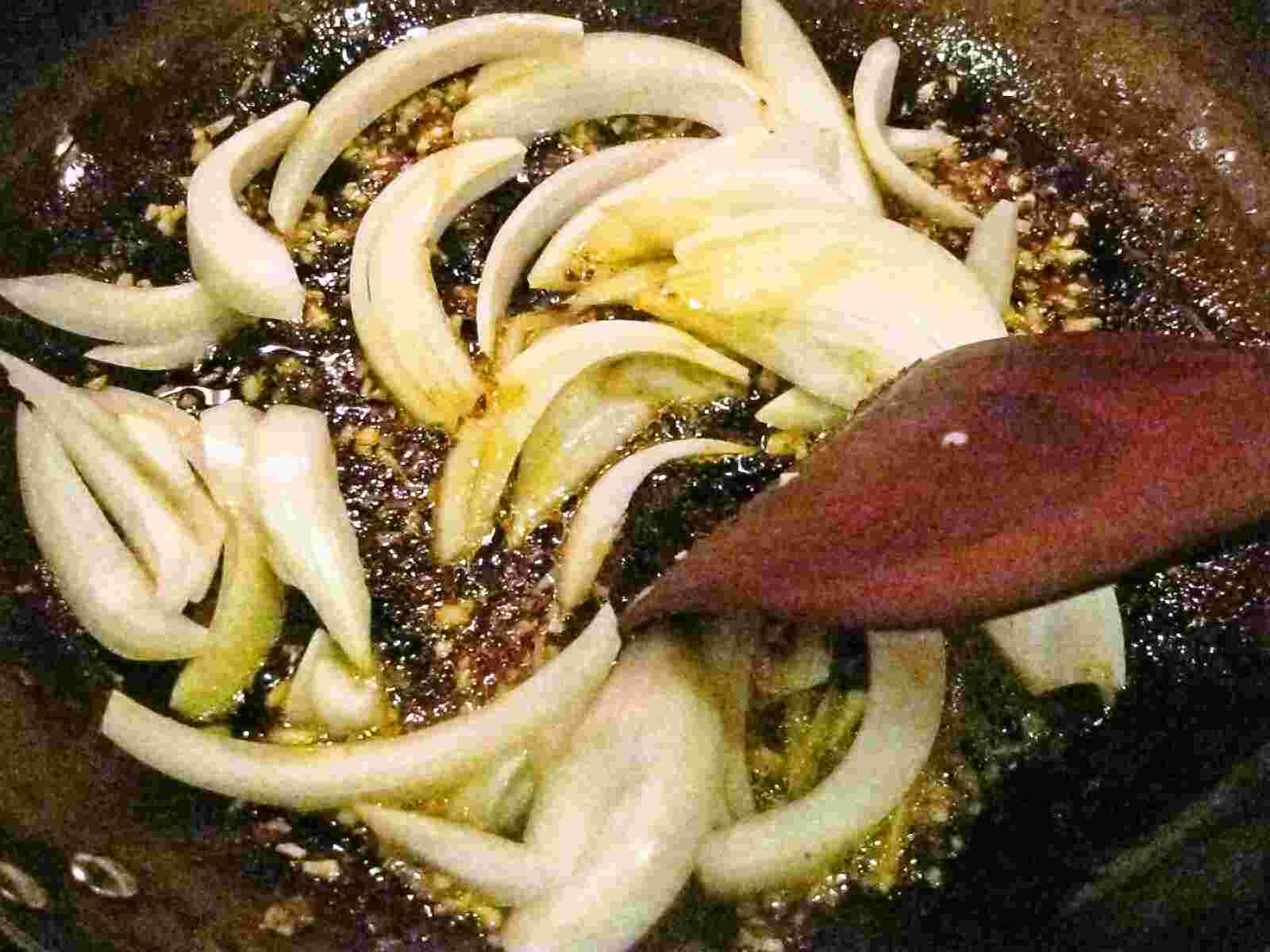 Recipes for Tom: Kani no karee-itame / poo pad pong karee / crab curry ...