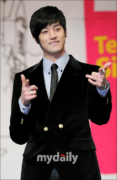 Eli writes a letter to fans after the birth of his son