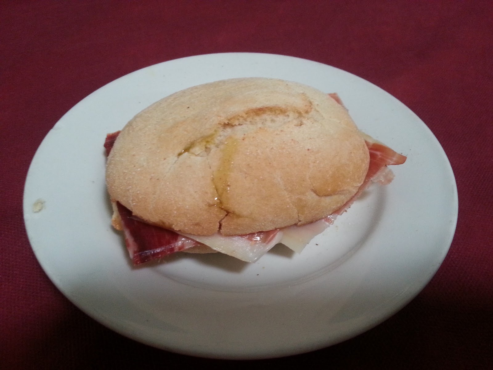 Écija Gastronómica. "Es típica, es única": EL MOLLETE ECIJANO