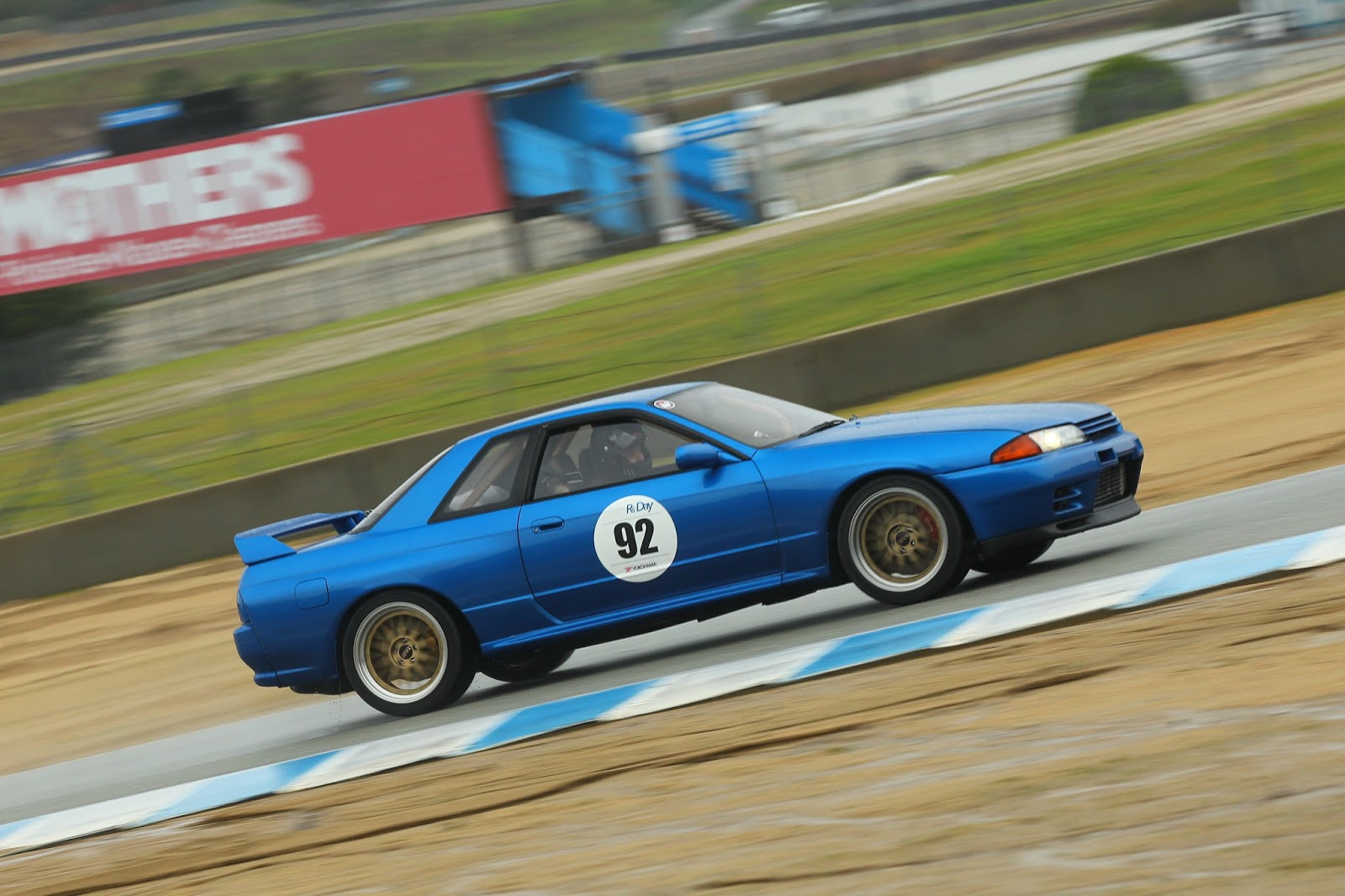 R's Day at Mazda Raceway Laguna Seca Pictures - Nissan Skyline GT-R s ...