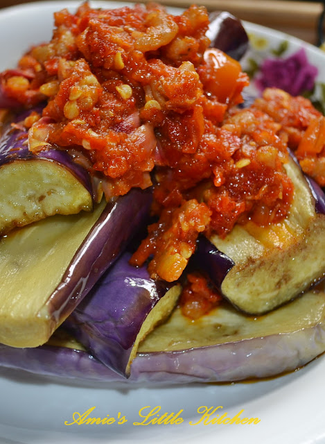 Ikan Unga Masak Taucu, Terung Taiwan Goreng Berlada & Sup Ayam ala Cina ...