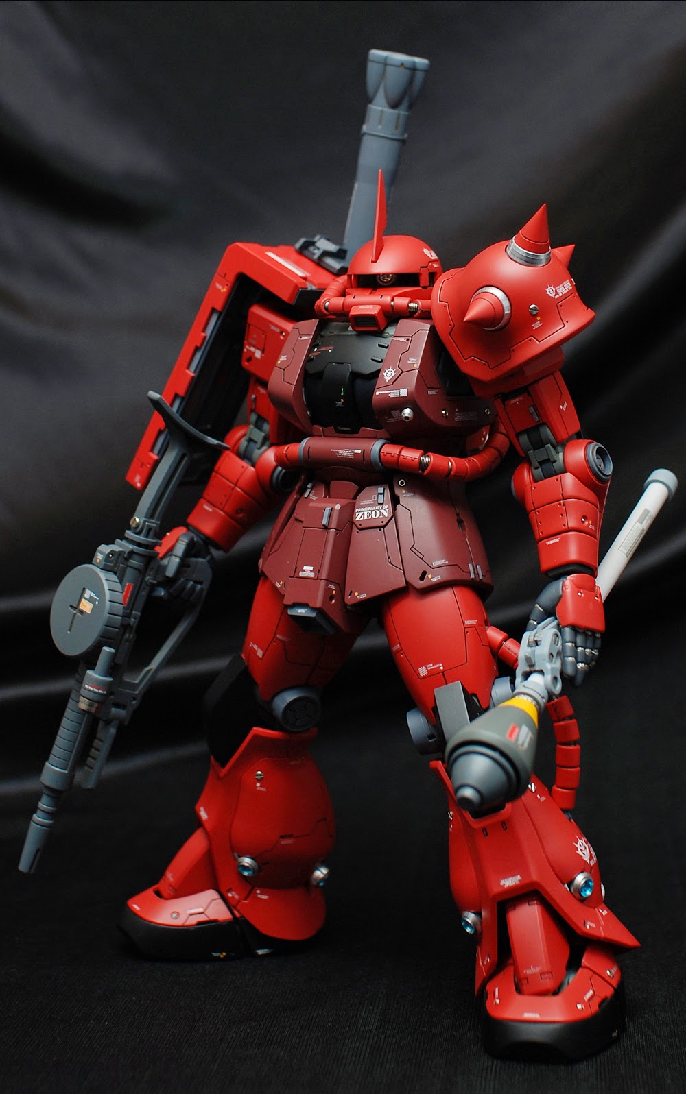 Custom Build: MG 1/100 Char's Zaku II "Detailed" 35th Anniversary ...