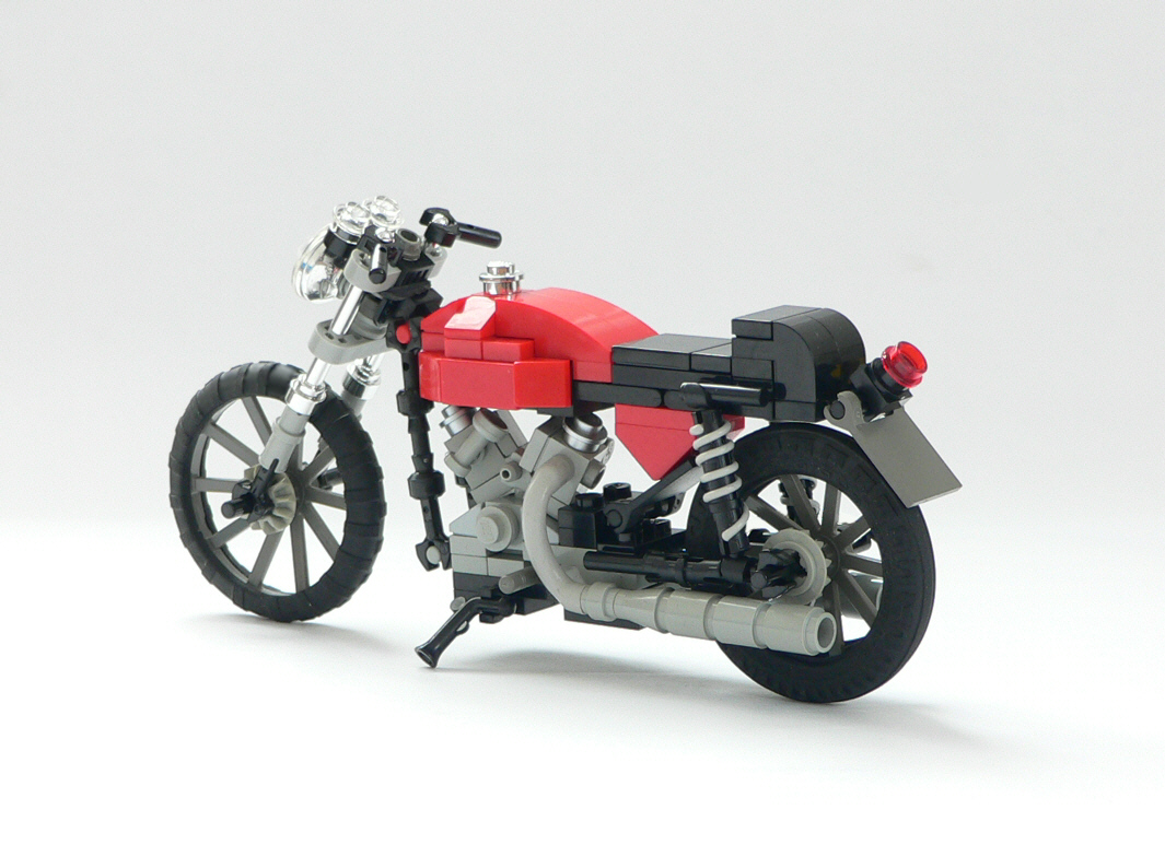 Racing Cafè: Photo #425 - Moto Morini 3 1/2 Lego!