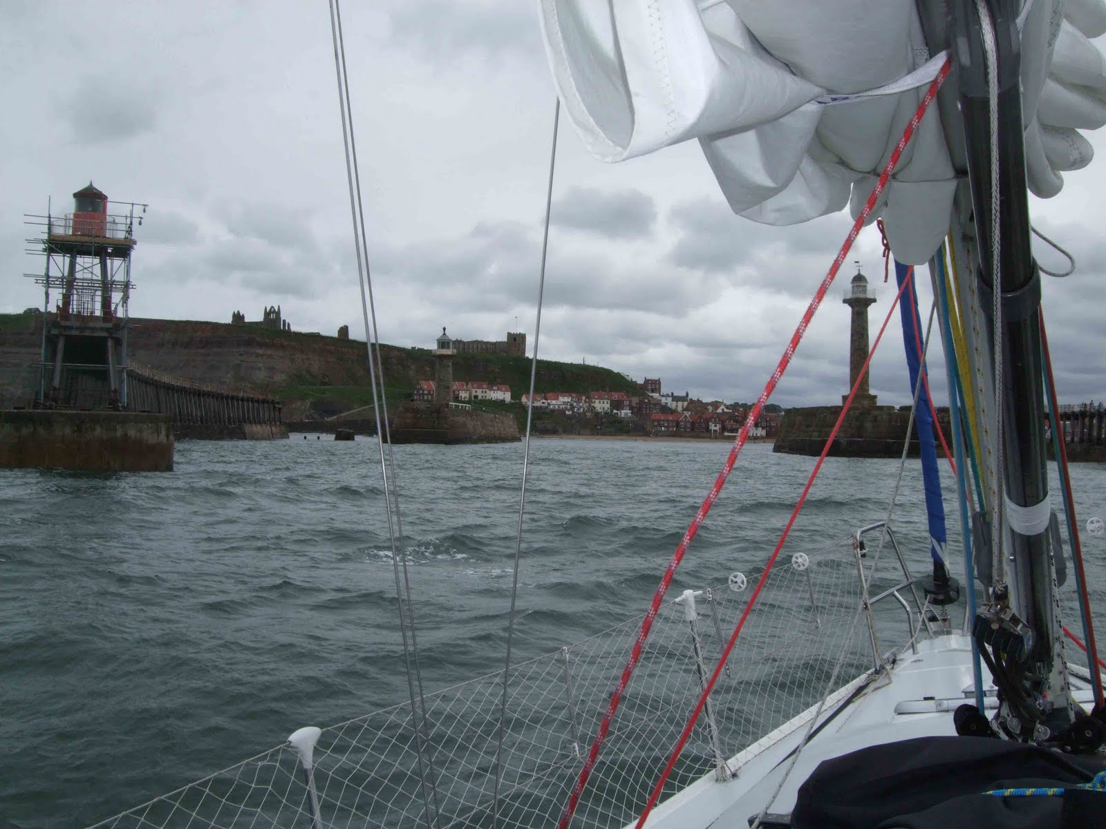 Etoile - Sailing round Britain with a Dog: Whitby to Hartlepool