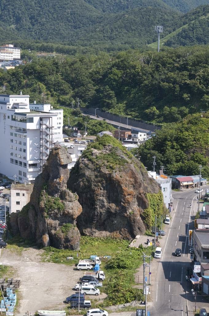 Godzilla Rocks ~ Kuriositas