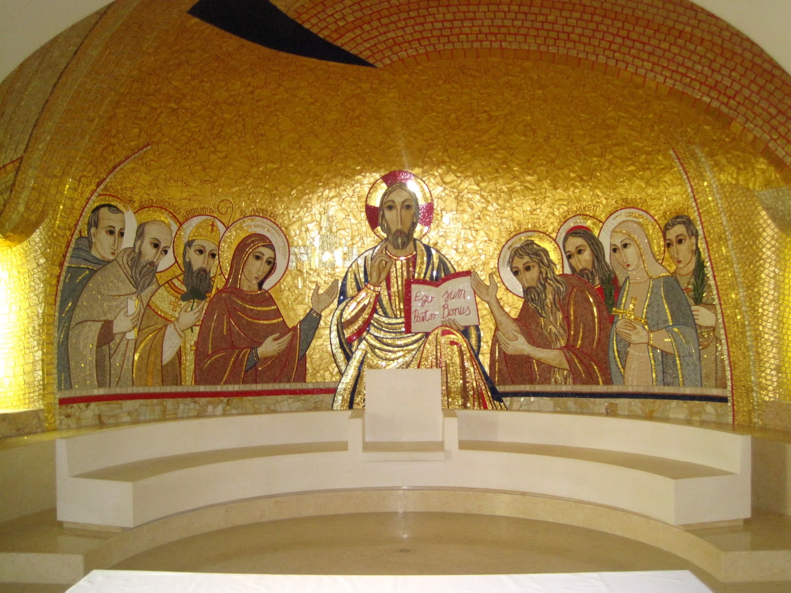 Study Abroad 2011: Photos of the Chapel of the Pontifical Irish College