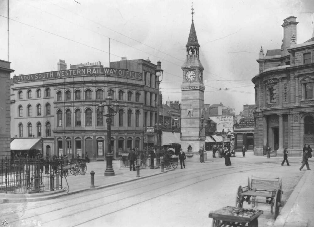 60 Incredible Vintage Photographs That Capture Everyday Life in ...