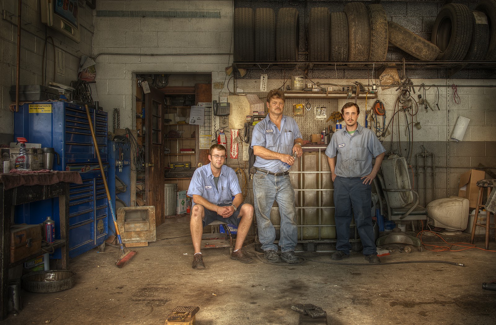 Simon Griffiths Photography: The guys at Five Points Service - Work ...