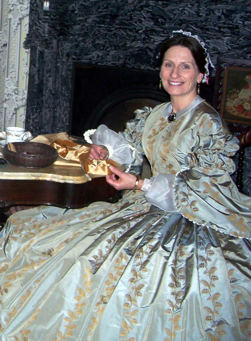 Couture Historique: March 2011