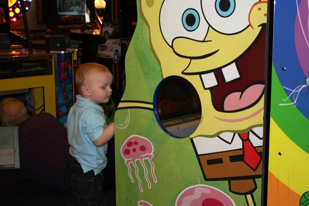 The Gant Family Activities: Chuck E Cheese and Daddy's baseball game