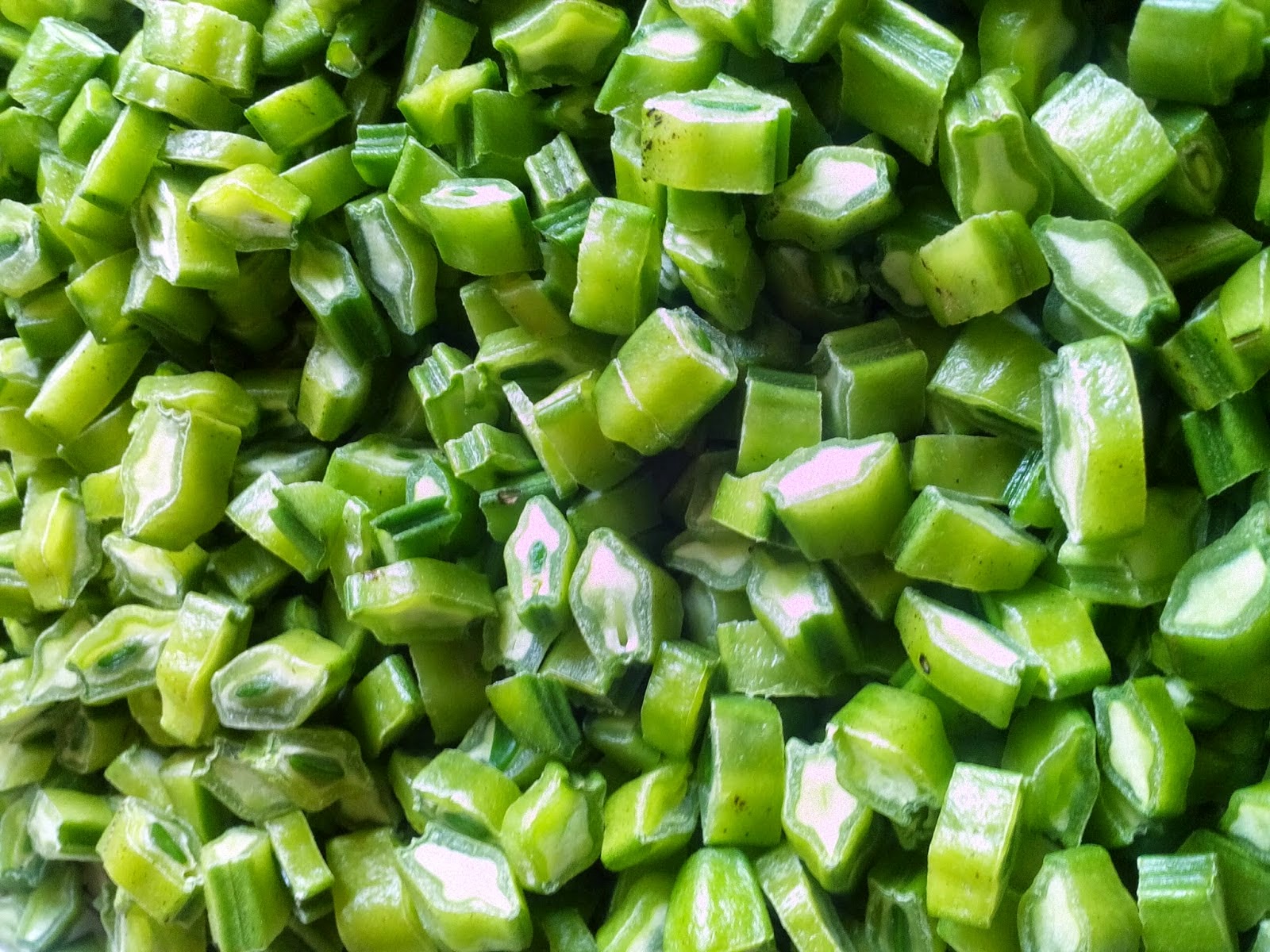 Kothamara Parippu Thoran (Cluster Beans stir fried with grated coconut ...